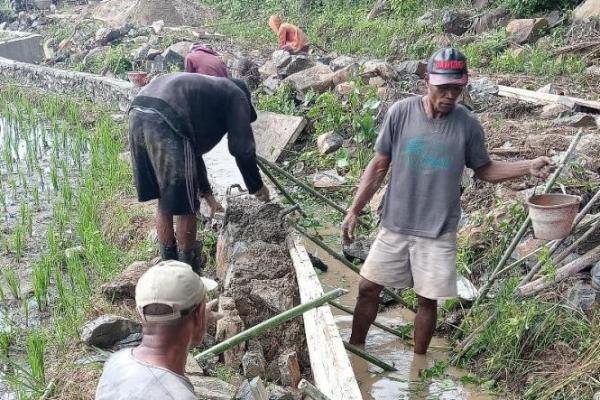 Proyek Irigasi Wae Sanjong Diduga Gunakan Material Ilegal, Aparat ...